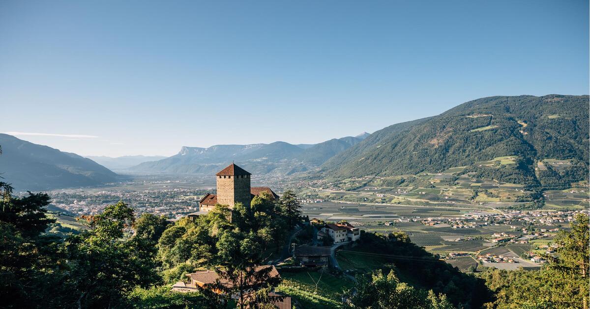 Schloss Tirol: Museum für Kultur- und Landesgeschichte in Dorf Tirol